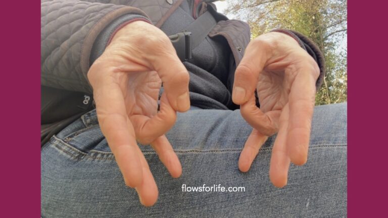 Breathe Deeply With This Simple Jin Shin Jyutsu Hold - Flows for Life ...